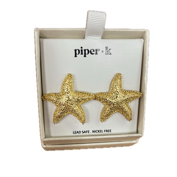 Piper K | Jewelry | Nwt Piper K Gorgeous Golden Tone Starfish Stud ...